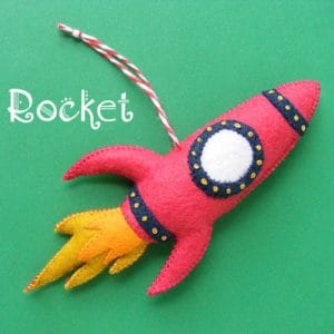 75 BEST DIY Felt Christmas Ornaments You'll Want To Make!