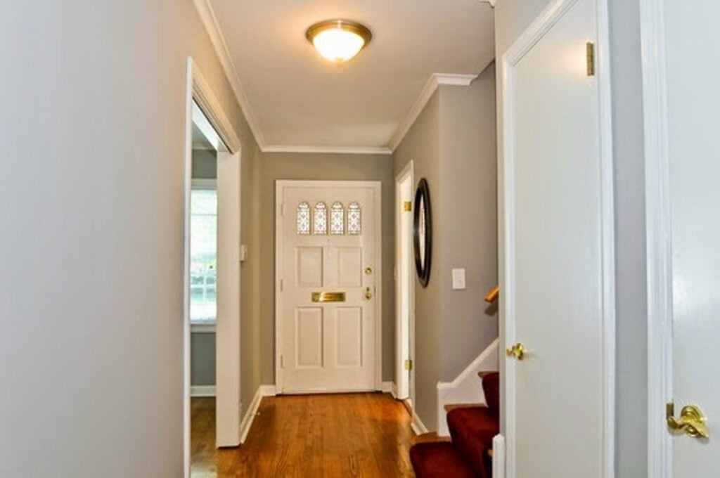 Benjamin Moore Light Pewter 1464: ULTIMATE Review + Pics