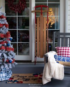 20 CUDDLY Throw Blankets You'll Want This Fall & Winter!