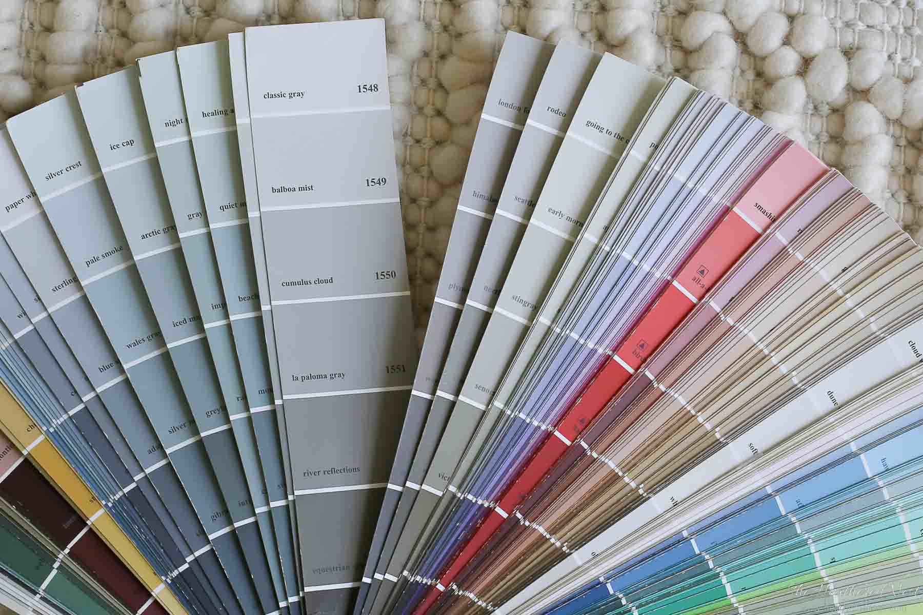 Benjamin Moore Classic Gray (#OC-23): ULTIMATE Review + Pictures