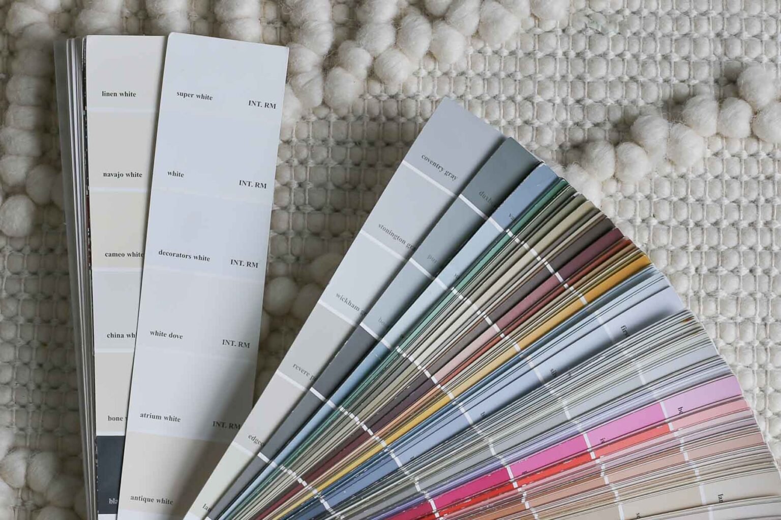 Benjamin Moore Super White OC-152: BEST Paint Review