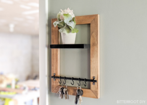 17 Simply GENIUS Key Organizers and DIY Key Holder Ideas!