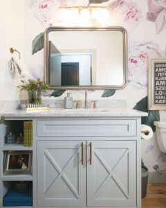 Sherwin Williams Silver Strand SW 7057: BEST Review + Pics!