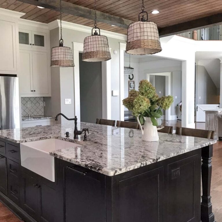 Sherwin Williams Amazing Gray: SW 7044 BEST Review + Pics!