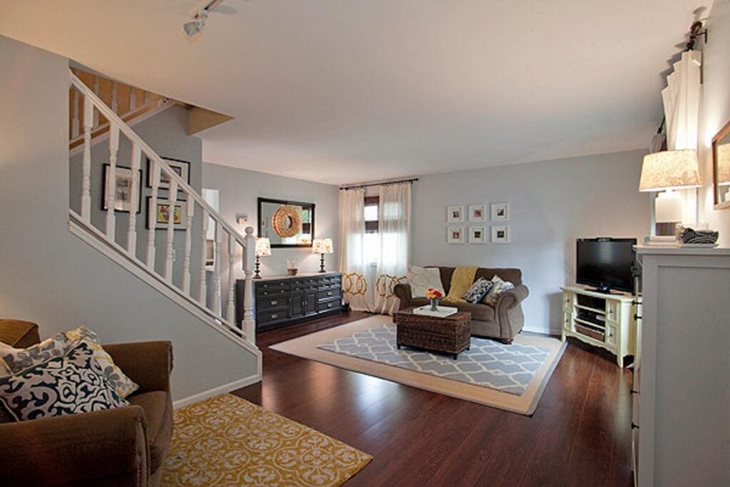 Sherwin Williams Olympus White: SW 6253 BEST Review + Pics!