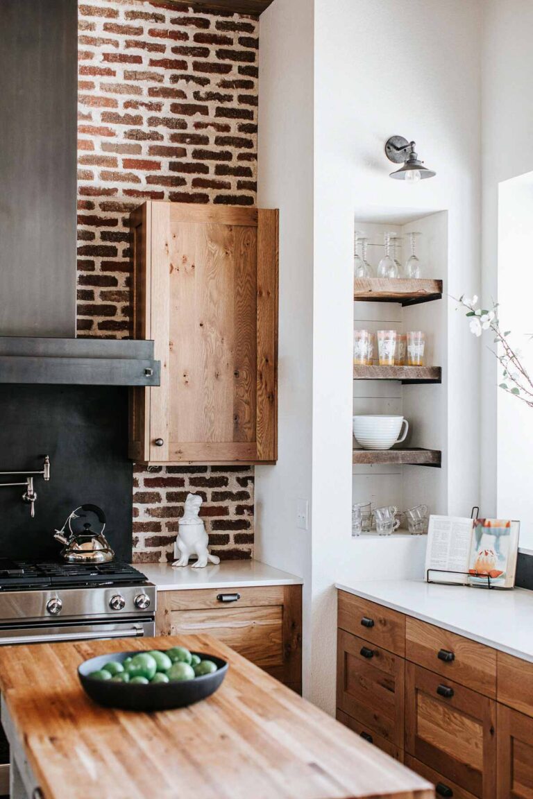 Sherwin Williams Natural Choice 7011: Ultimate Review + Pics