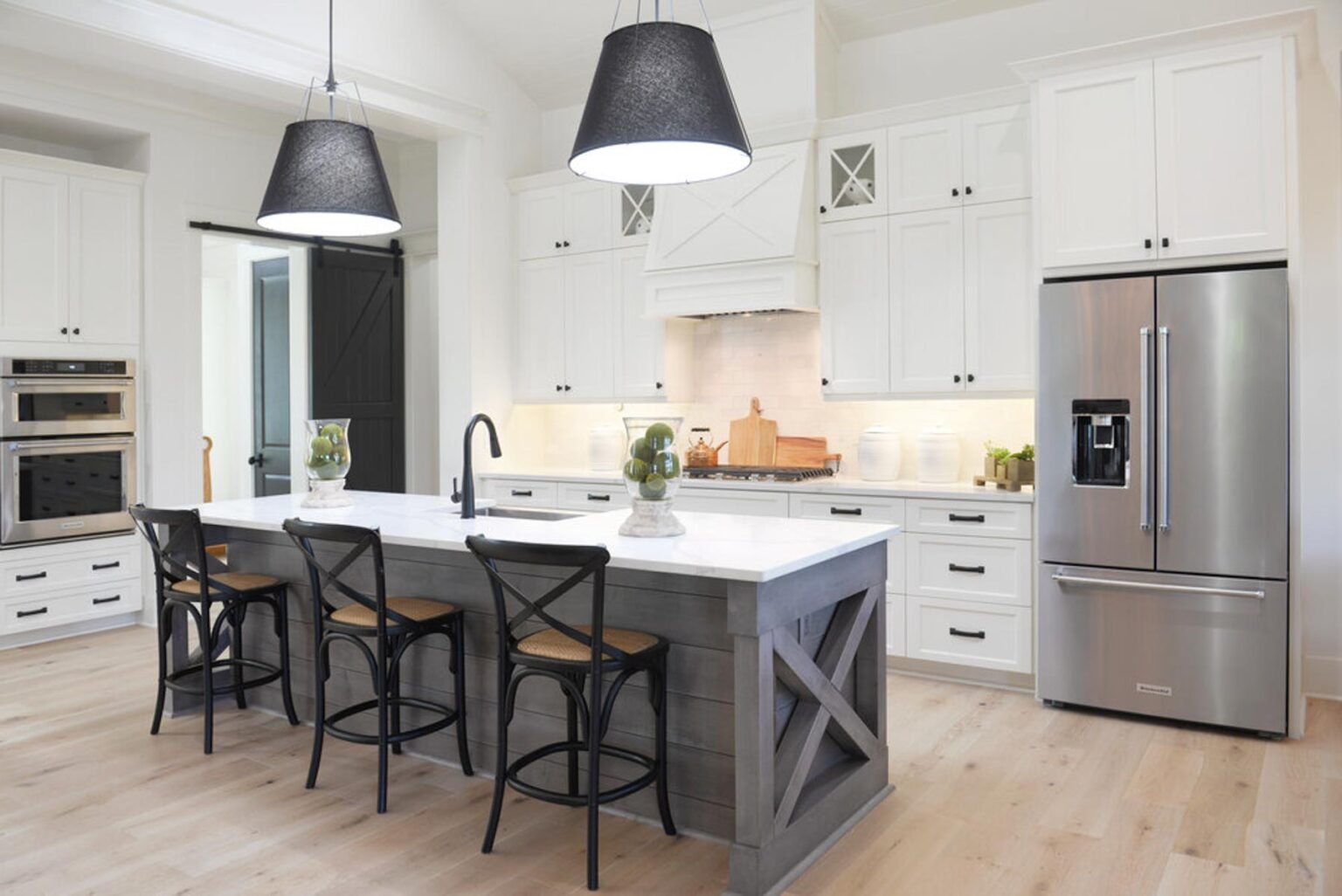 Sherwin Williams Alabaster: BEST Review + Pictures