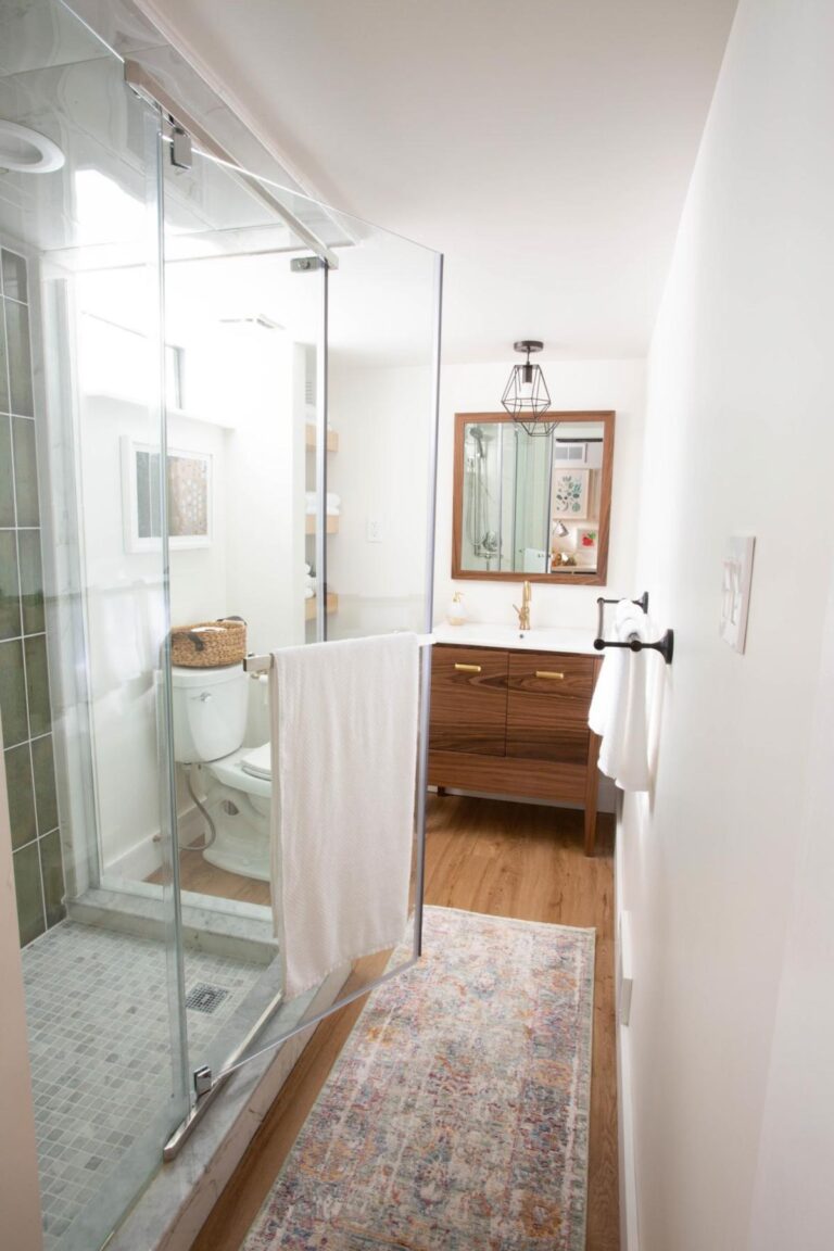 Sherwin Williams Alabaster: BEST Review + Pictures