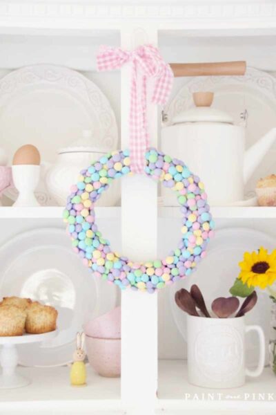 45 Beautiful Spring Easter Wreath Ideas To Buy or DIY!