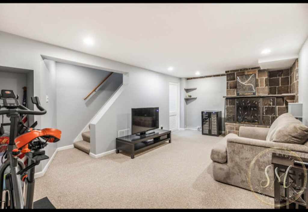 Sherwin Williams Lazy Gray (#SW 6254): ULTIMATE Review + Pictures