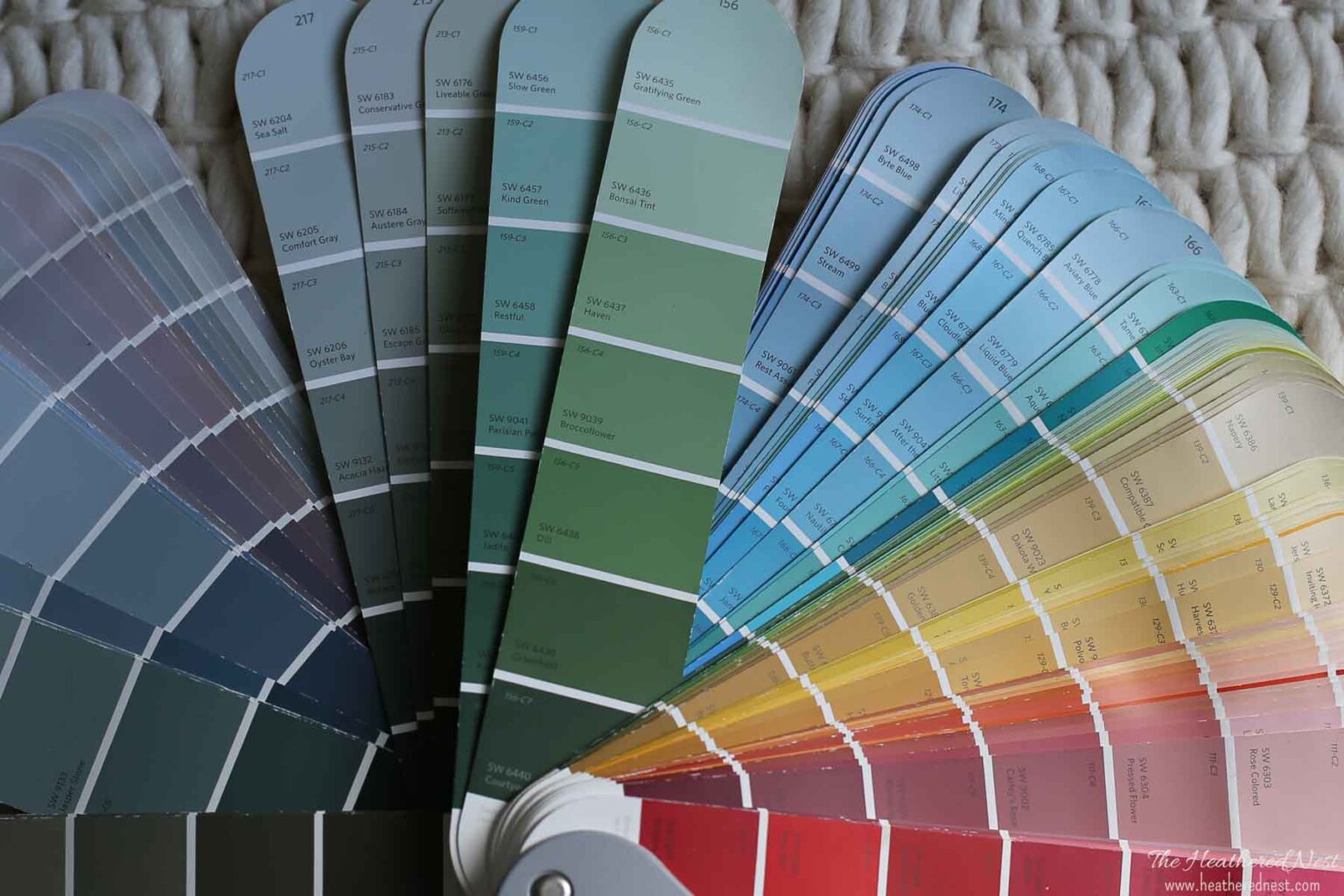 15 Green Paint Colors To Make Your Home A Tranquil, Nature-Inspired ...