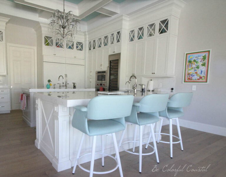 Benjamin Moore Balboa Mist OC-27: ULTIMATE Review + Pictures