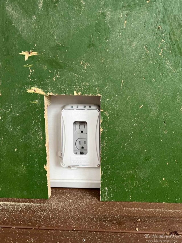 How To Make A Faux DIY Boxwood Wall in 5 Easy Steps