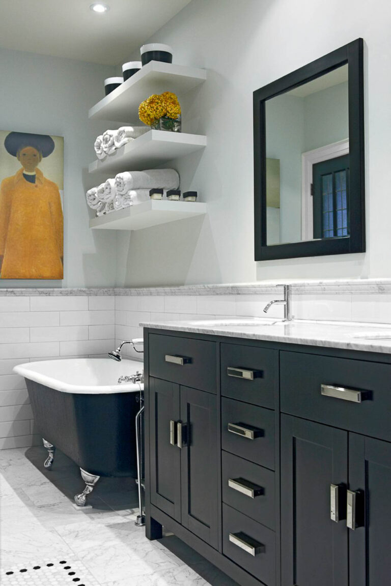 Benjamin Moore Horizon OC-53: Paint Review + Pics