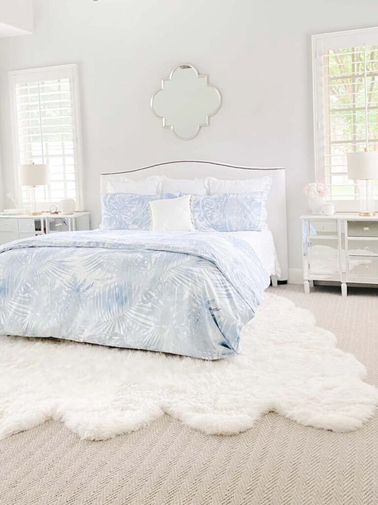 Benjamin Moore Horizon OC-53: Paint Review + Pics