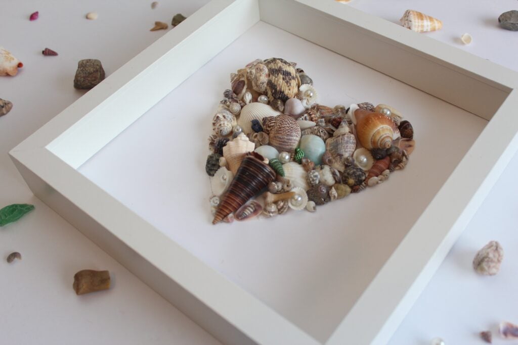 25 Creative, Coastal DIY Seashell Craft Ideas to Make!