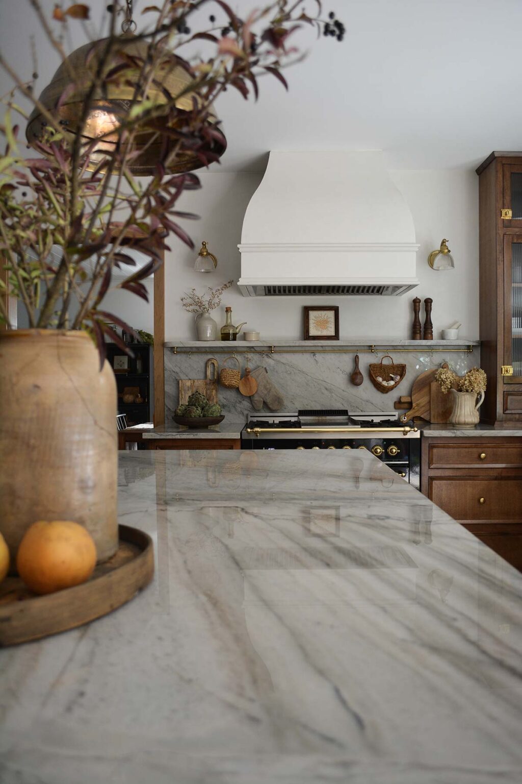 Quartz vs Quartzite Countertops: All You Need To Know