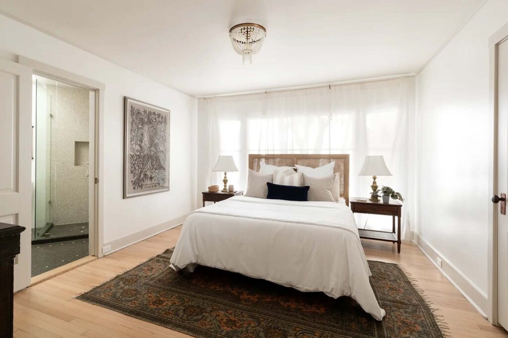 Benjamin Moore Natural Cream OC-14: TOP Review + Pics